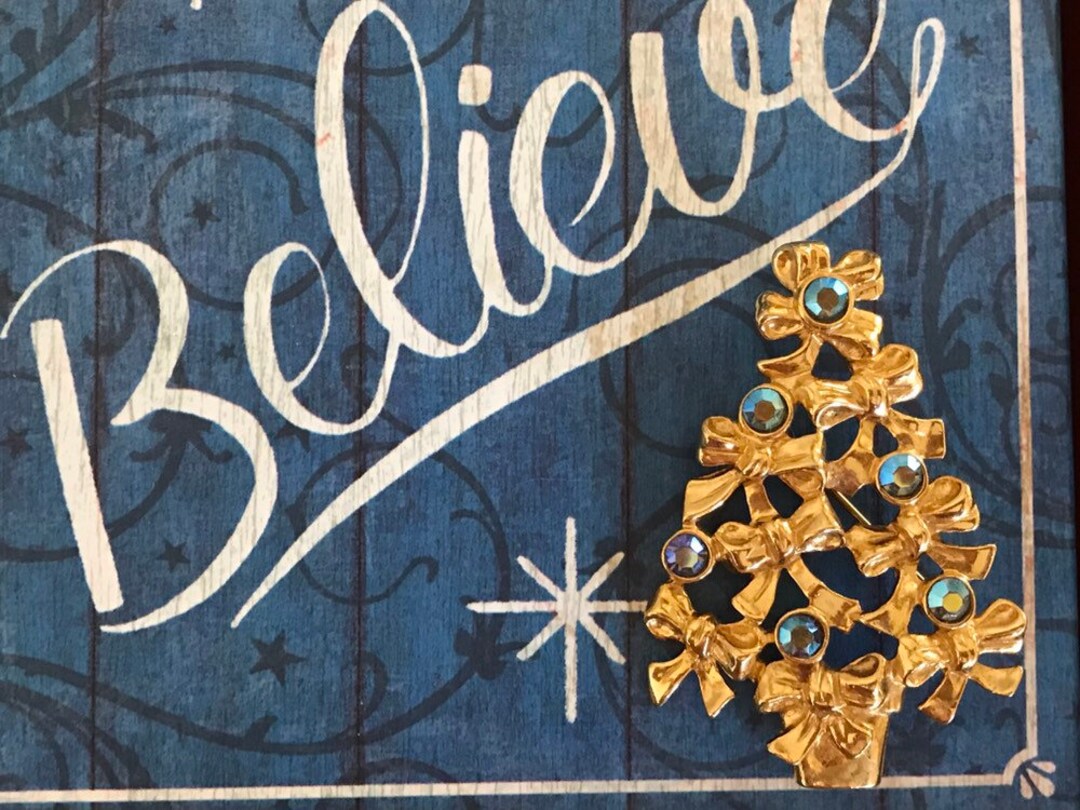 Vintage Avon Christmas Tree Brooch, Gold Bow Tree With AB Stones - Etsy