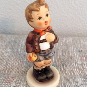 Hummel Collector's Figurine - Cheeky Fellow, Exclusive Edition 1992 ...