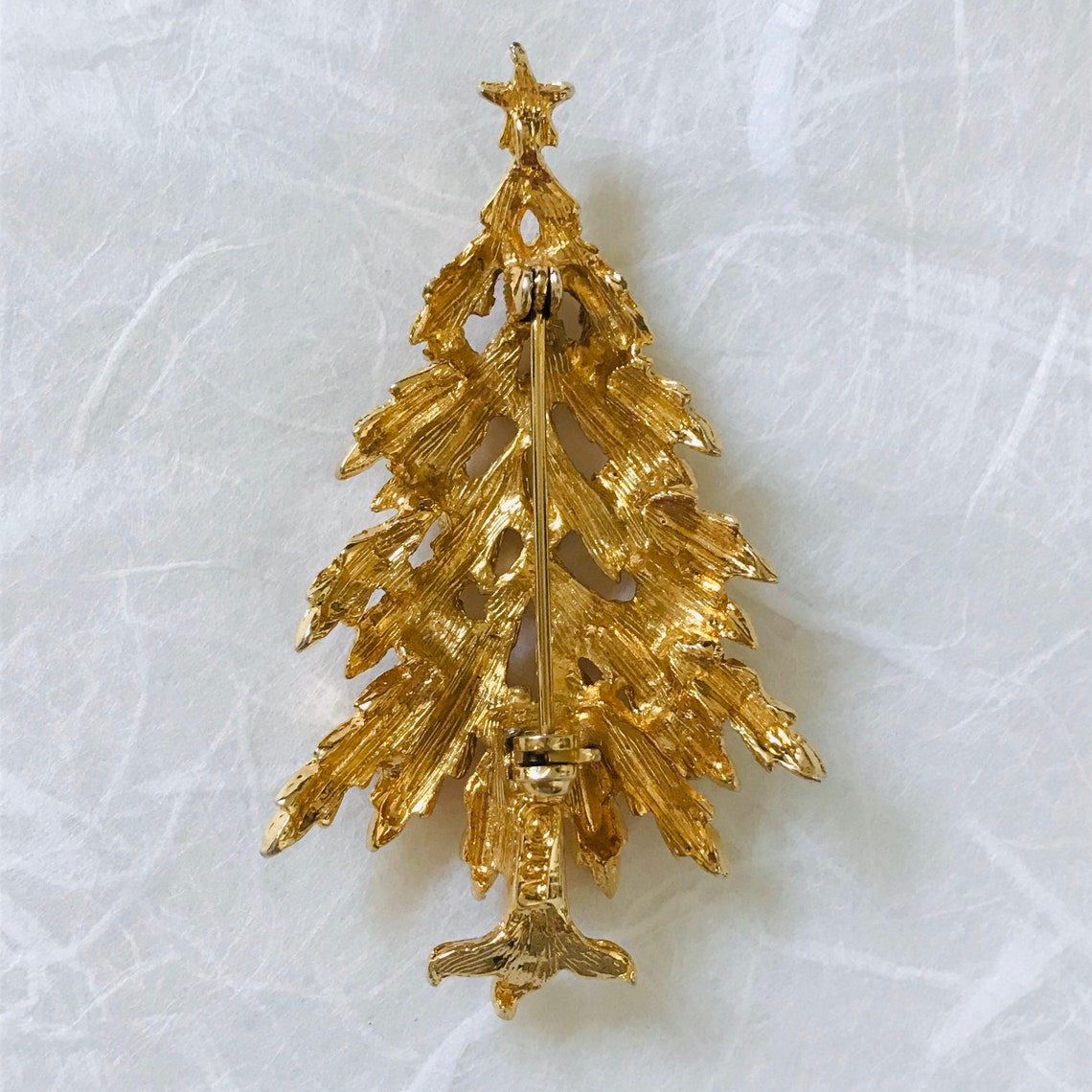 Vintage Gold Christmas Tree Brooch Signed ART Collectible - Etsy