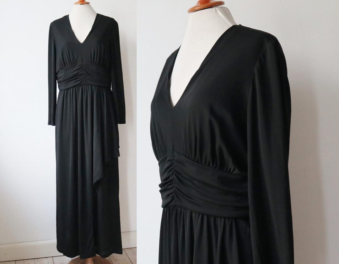 Black 80s Maxi Dress With V-neck // Fink Modell // Size 44 - Etsy