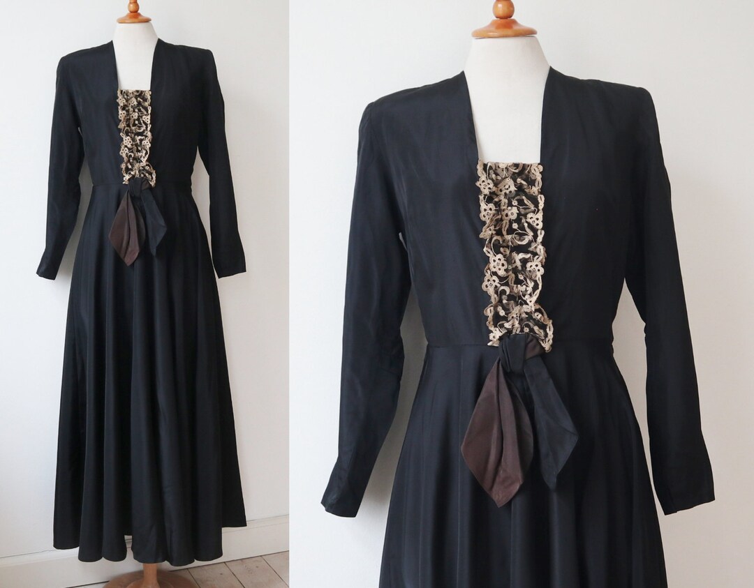 Black 40s50s Vtg. Taffeta Maxi Dress With Sand Colored Ruffle Lace ...