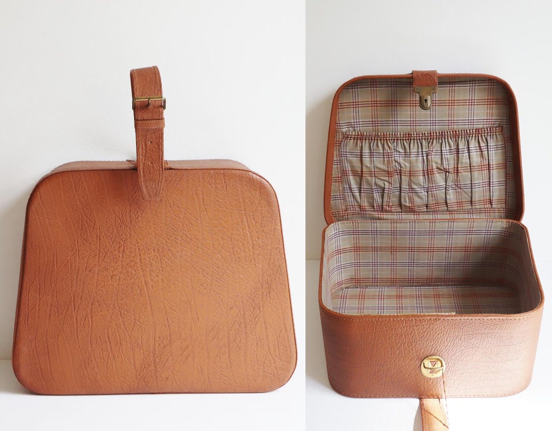 Brown 40s50s Vtg. Hat Box/handbag/travel Bag With Key // Checkered ...