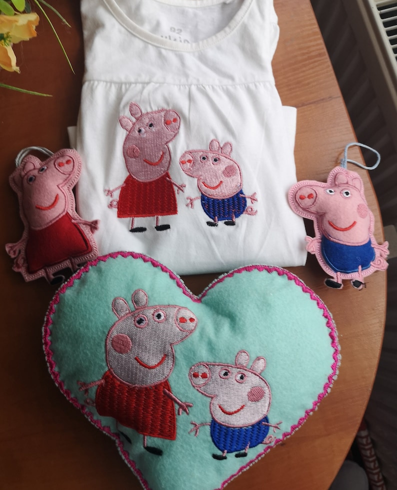 Machine Embroidery Design Peppa Pig, Applique, Toys, Heard, Christmas ...