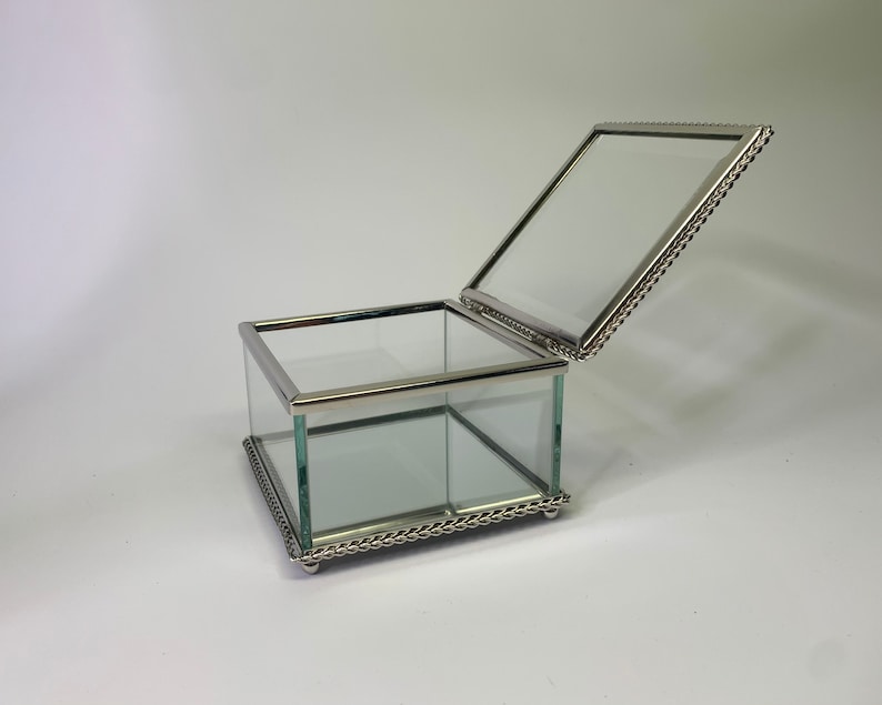 Personalized Square Glass Jewelry Box: Engraved Gift for Mom - Etsy