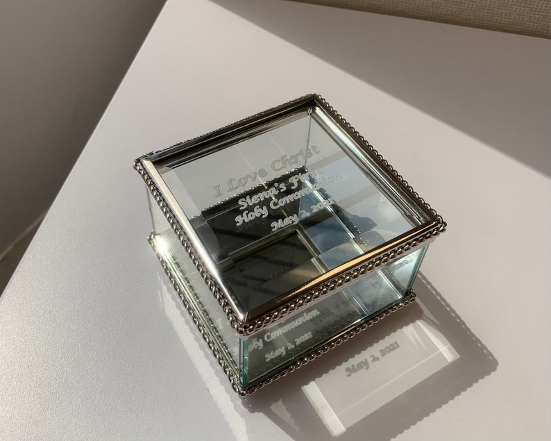 Personalized Square Glass Jewelry Box: Engraved Gift for Mom - Etsy