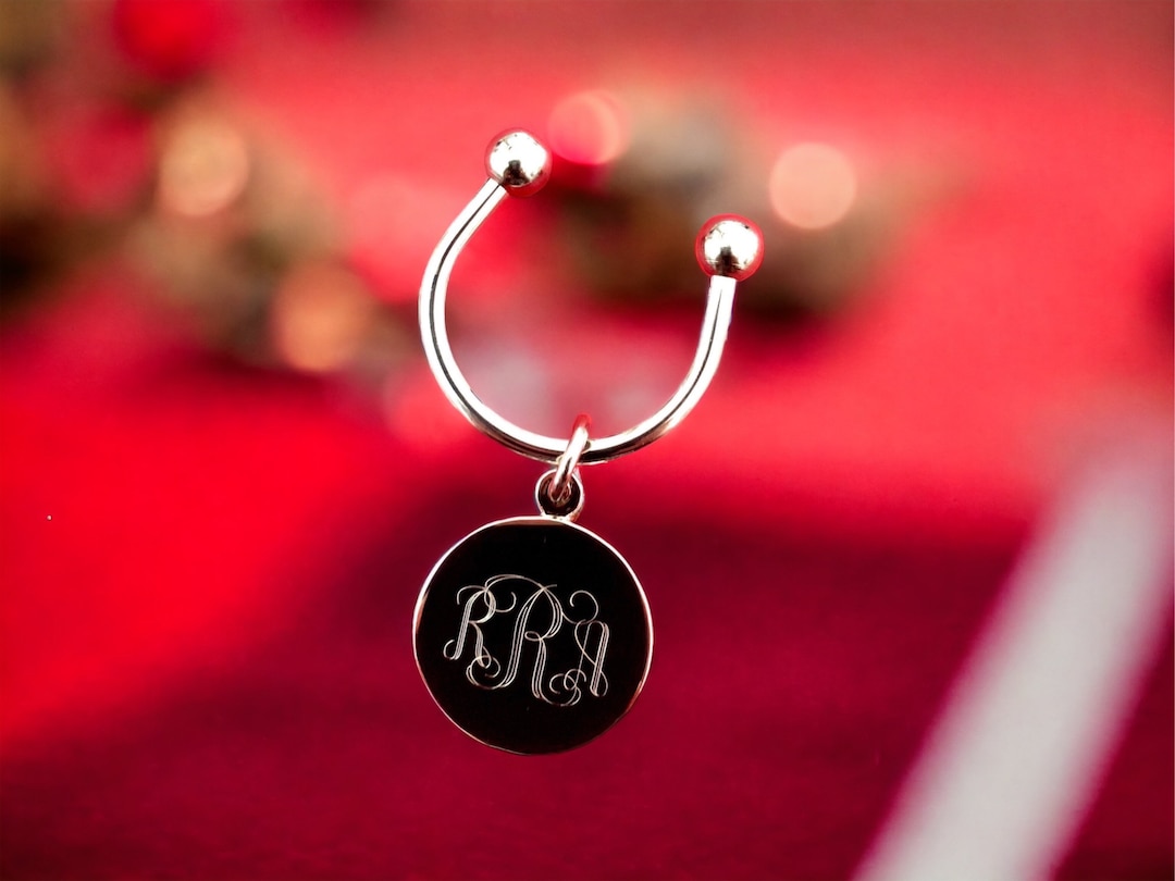 Llavero personalizado con forma de disco grabado gratis. Llavero de ...