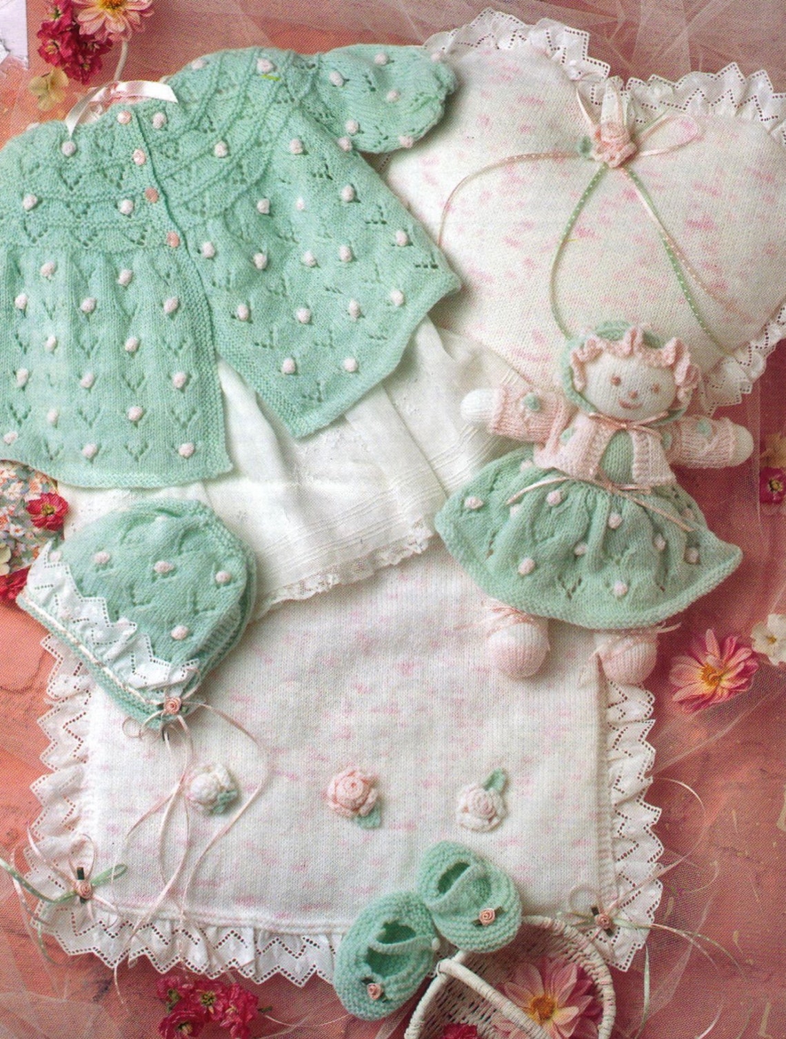 Baby Layette GIRLS Pretty Roses Set of 6 With A Heart Pillow,pram Rug ...