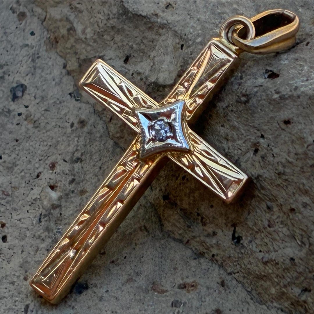 Vintage Small 10k Gold Cross Pendant With Dimond Chip Center - Etsy