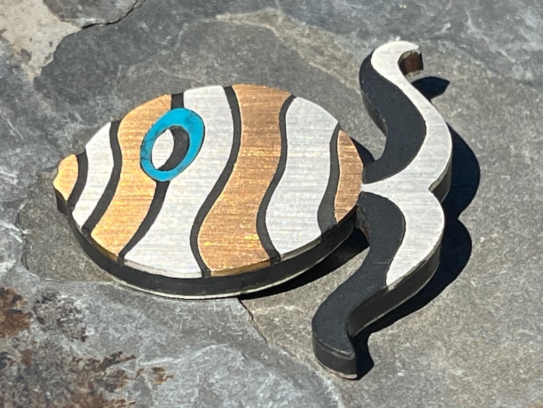 Tono ~ Vintage Mexico Piedra Negra Sterling Silver and Brass Fish Pin ...