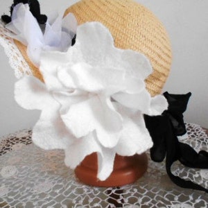 A Unique Recycled Hat, an Exclusive and at the Same Time Sophisticated ...