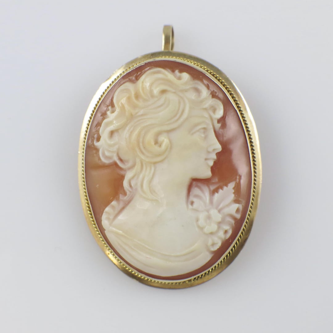 Large Italian Shell Cameo Pendant Brooch in 14K Gold, Vintage Portrait ...