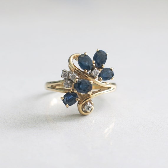 Oval Sapphire and Diamond Vintage Scroll 14K Yellow G… - Gem