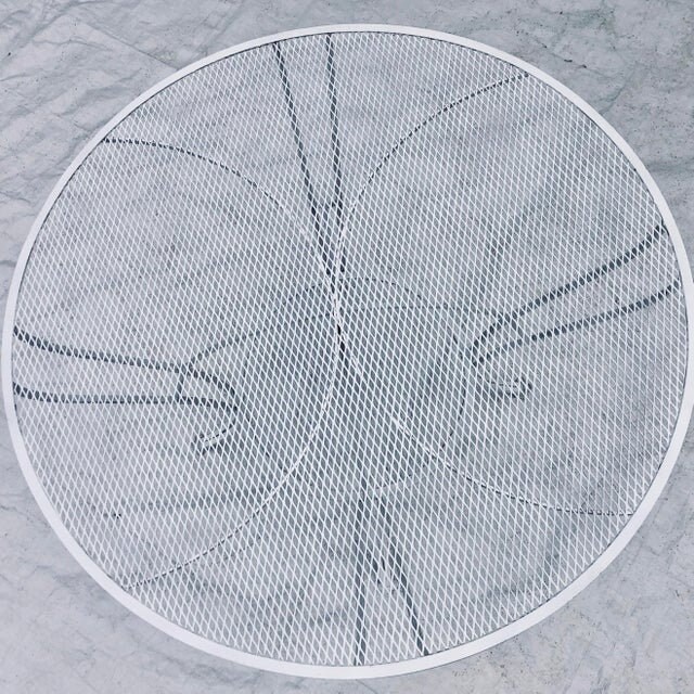 Vintage Wrought Iron White Mesh Top Outdoor/patio Table, FREE DOMESTIC ...