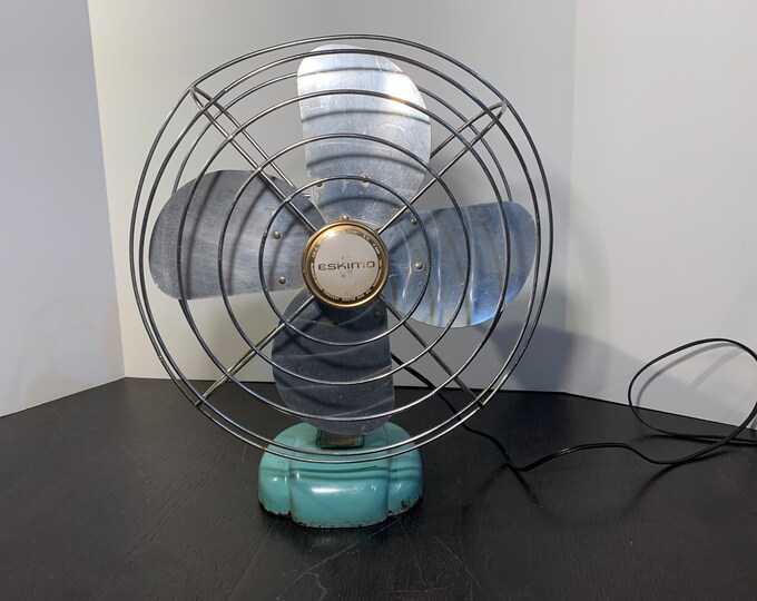 Mcgraw Edison Co. Eskimo Oscillating Table Top or Wall Fan - Model ...