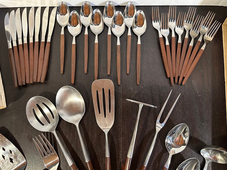 Ekco Eterna Canoe Stainless Steel and Faux Rosewood/composite Flatware ...
