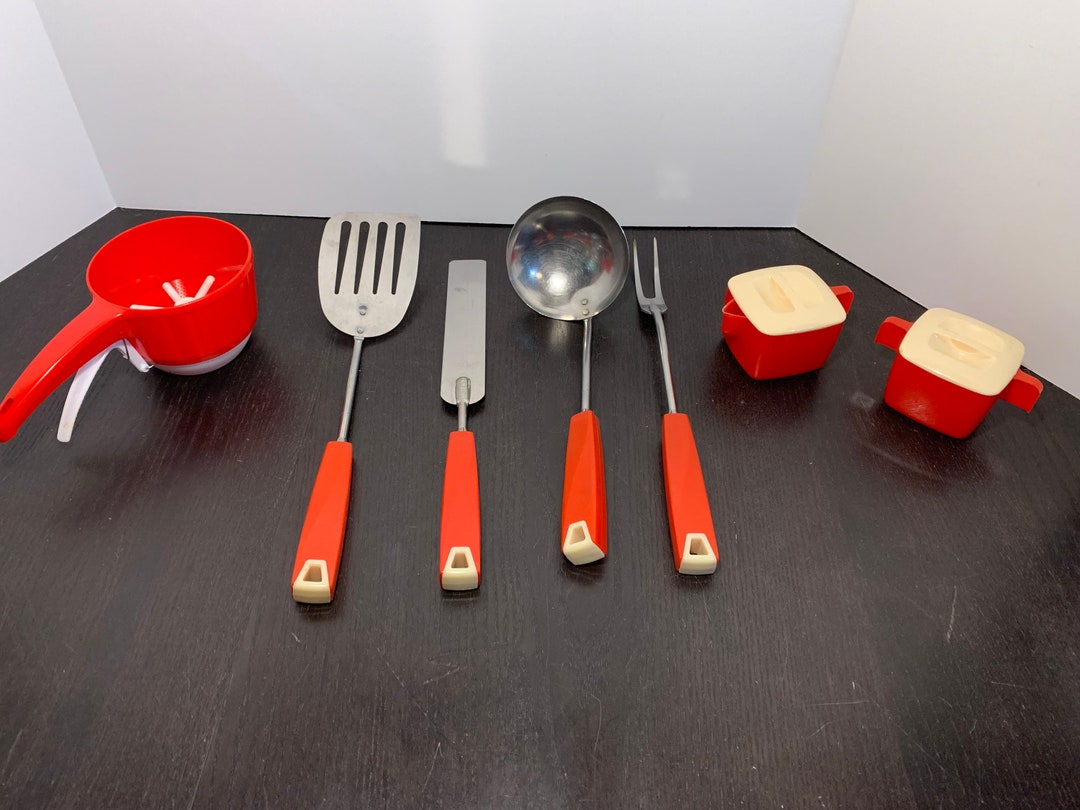 Ekco Eterna Red and White Plastic Utensils and Federal Tool Cream and ...