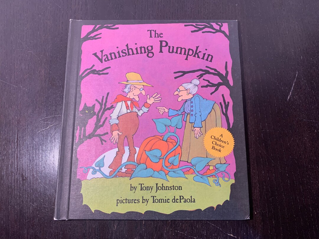 The Vanishing Pumpkin by Tony Johnston, Pictures by Tomie De Paola ...