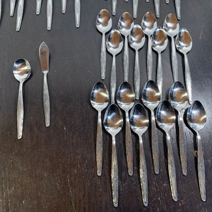 Interpur INR3 Single Rose Stainless Steel Flatware - Service for 8 Plus ...