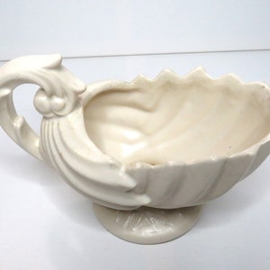 Mccoy Pottery Handled Shell Shaped Planter in Warm Mat Ivory Color - Etsy