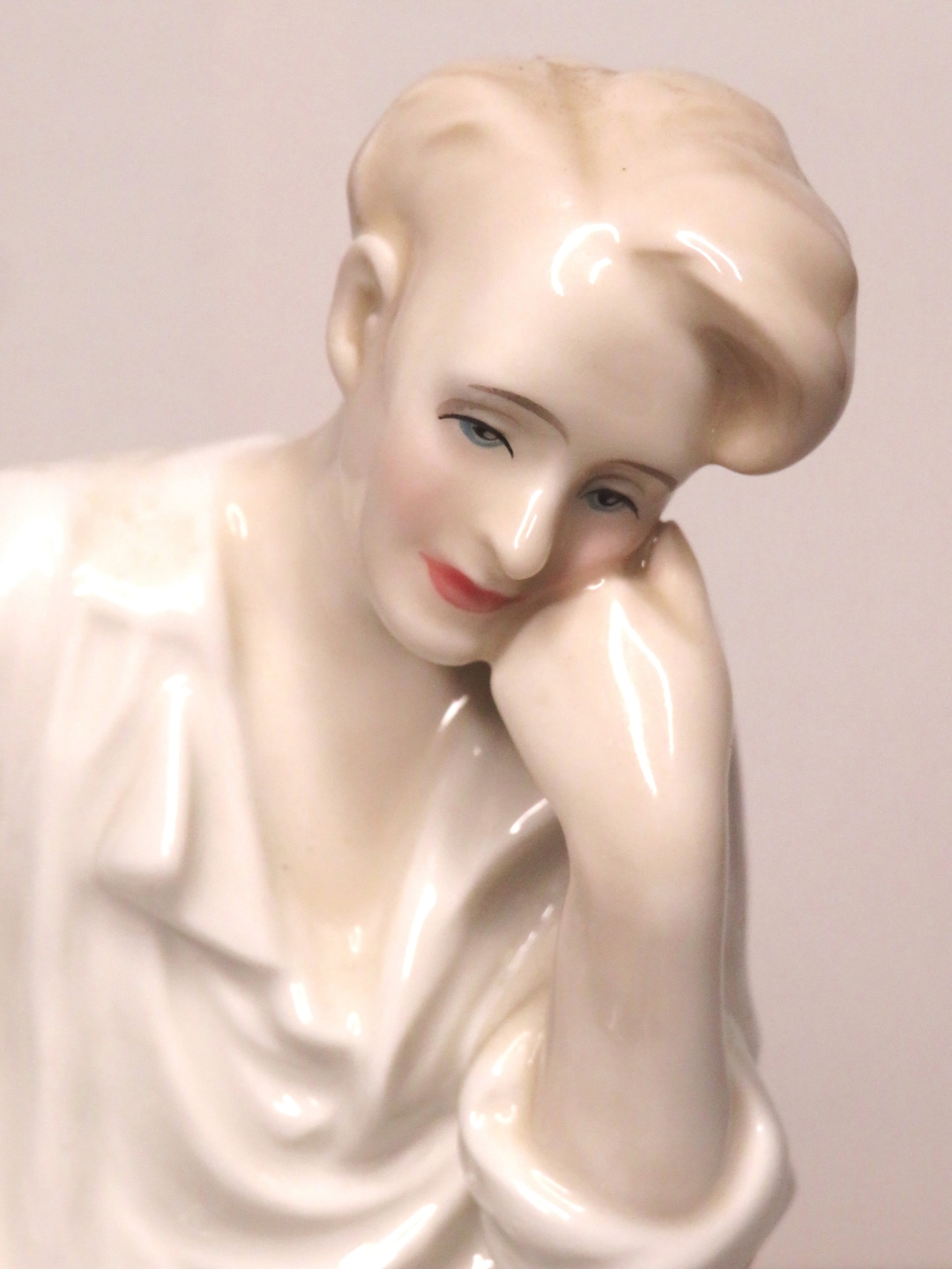 RARE 1987 ROYAL DOULTON 8" Figurine "reflection" Bone China Made in ...