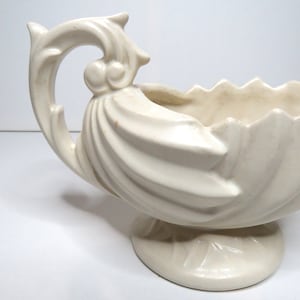 Mccoy Pottery Handled Shell Shaped Planter in Warm Mat Ivory Color - Etsy