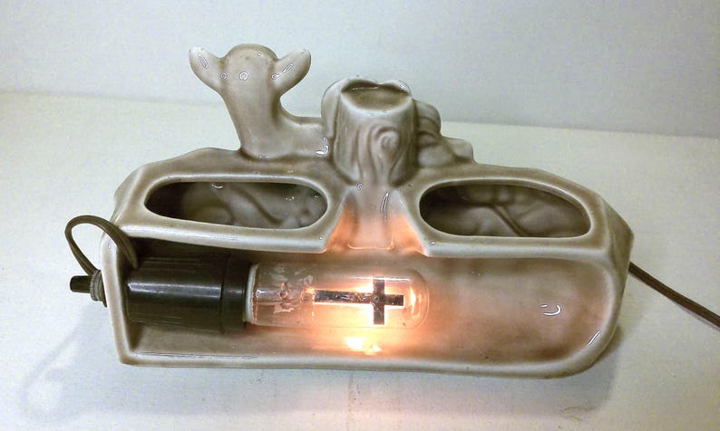 1950 10 1/2 " Phil-mar Corp. Leaping Deer Beige Glaze TV Lamp Art Deco ...