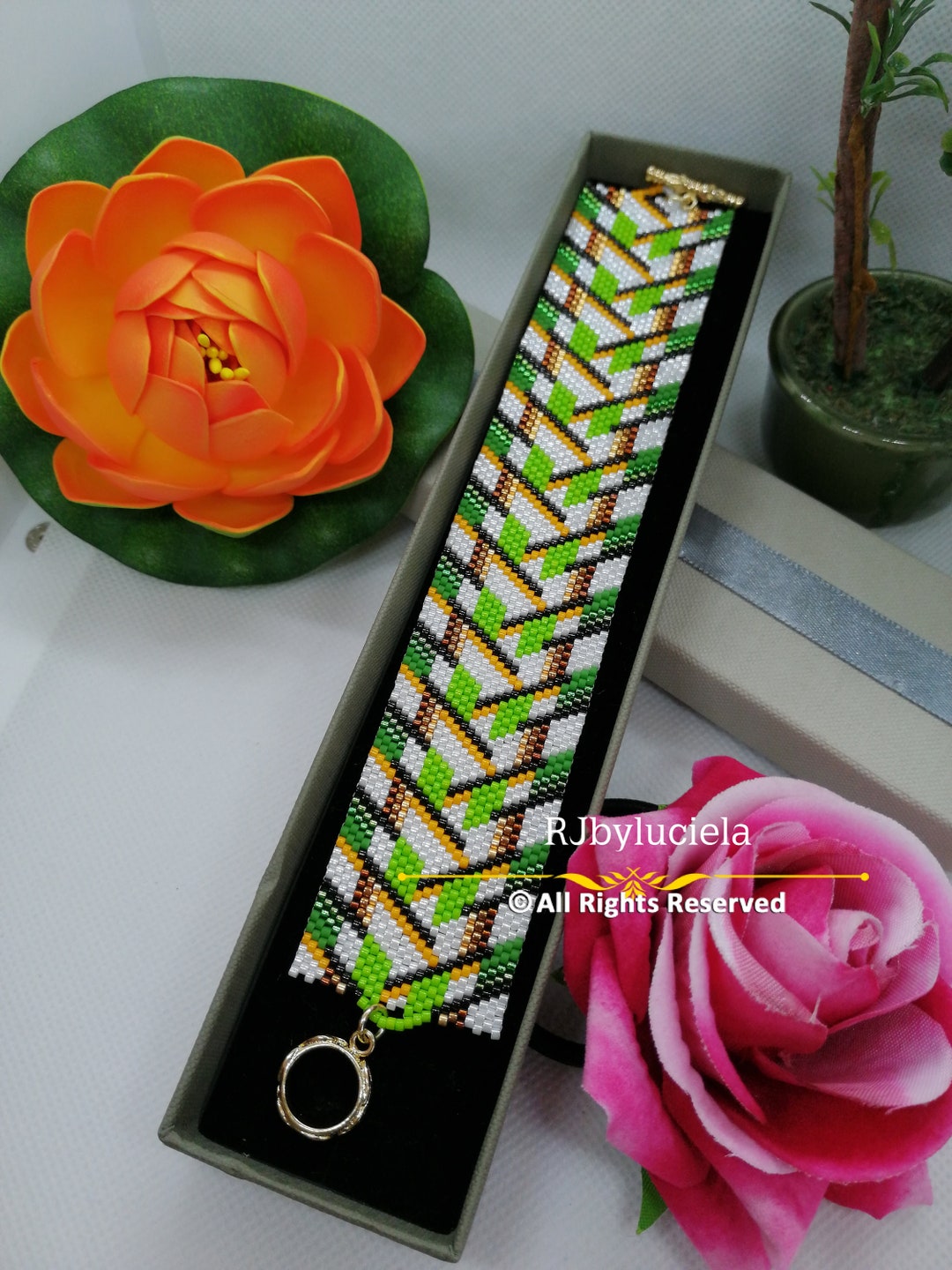Growing Green Peyote Pattern- Odd Count | Peyoted Pattern | Peyote ...
