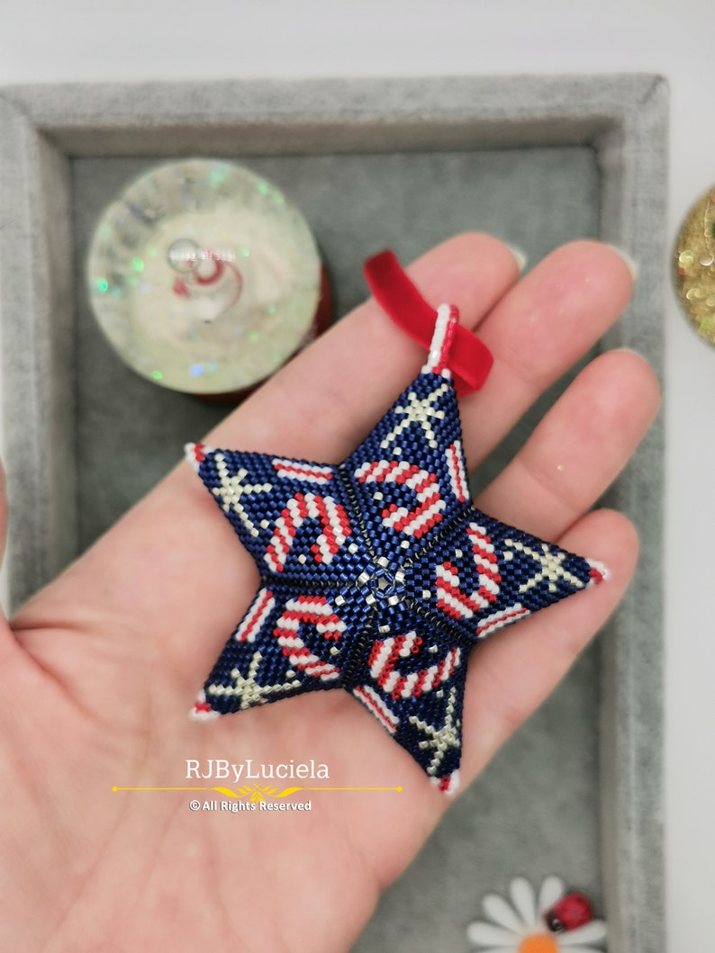 Sweet Candy Cane Star Tutorial- English | Peyote Star | 3d Peyote Star ...