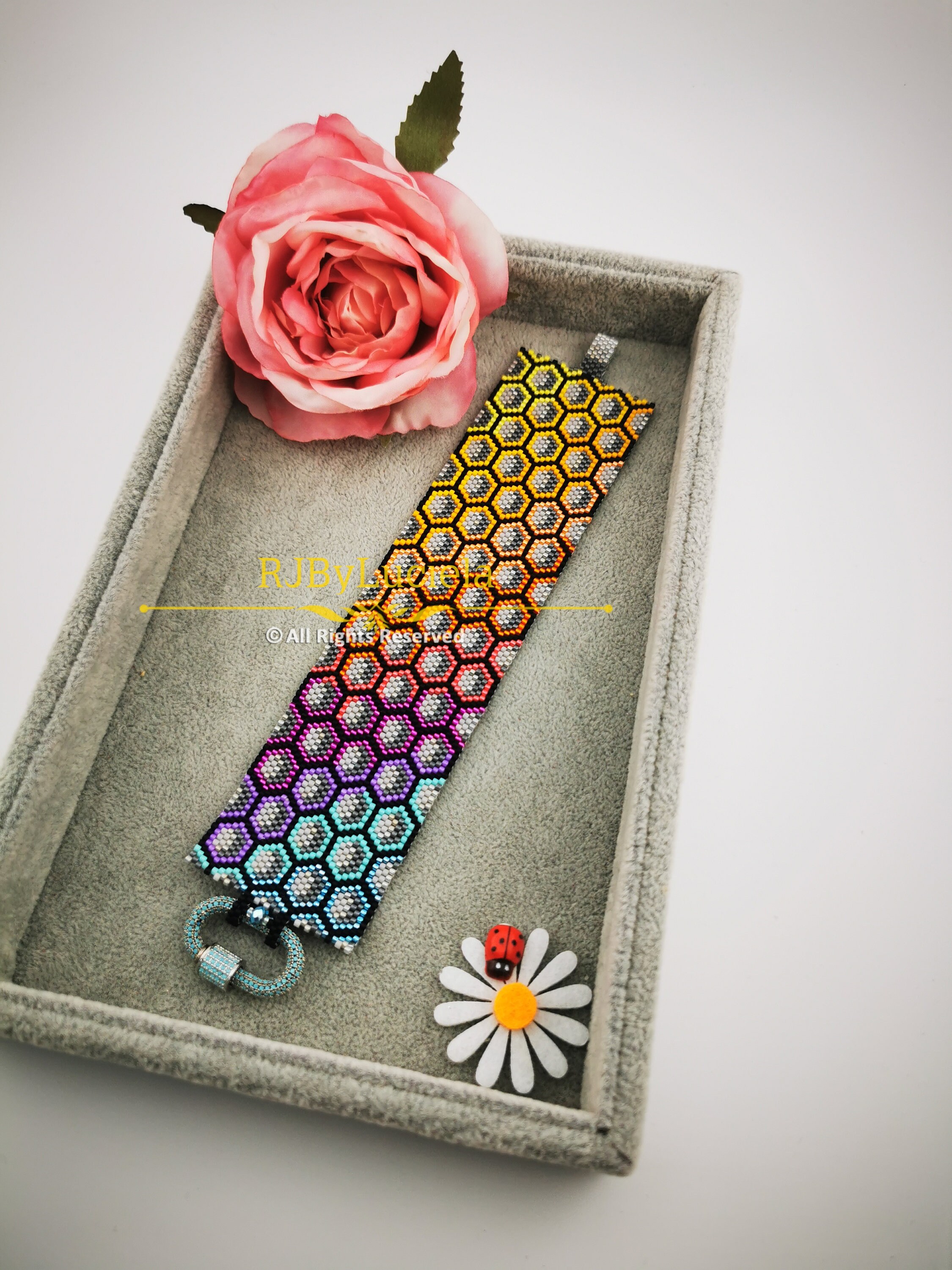 Grey Honeycomb Peyote Pattern- Odd Count Bracelet Pattern | Seed Bead ...