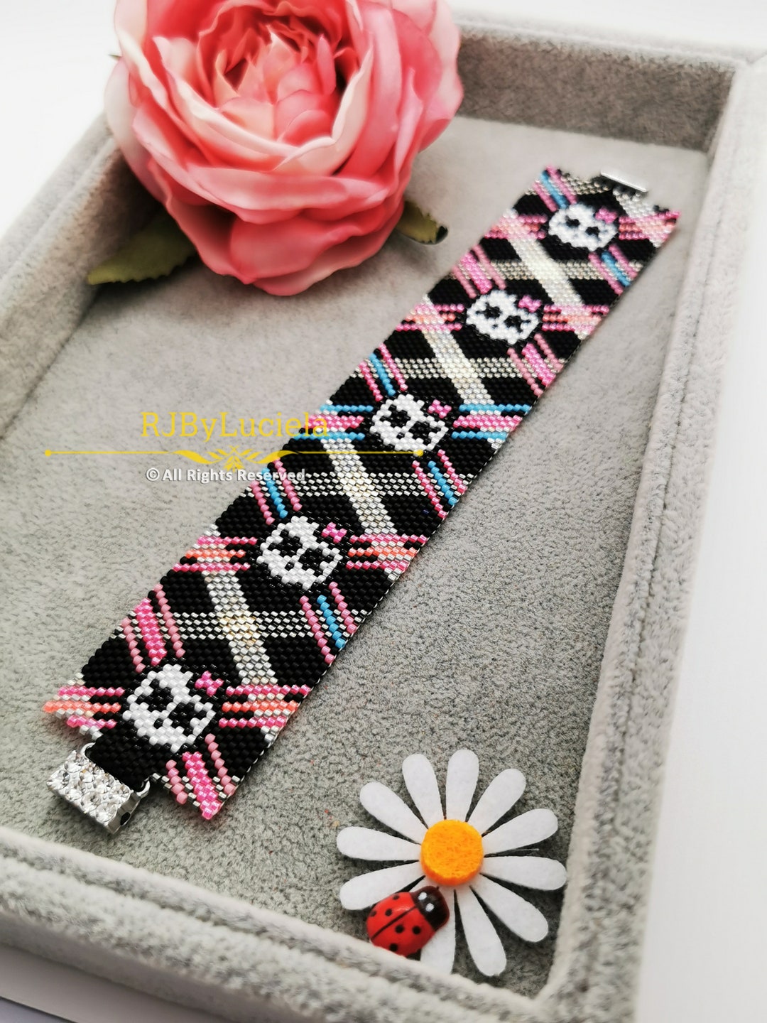 Little Pink Skull Peyote Pattern- Odd Count| Peyoted Pattern | Peyote ...