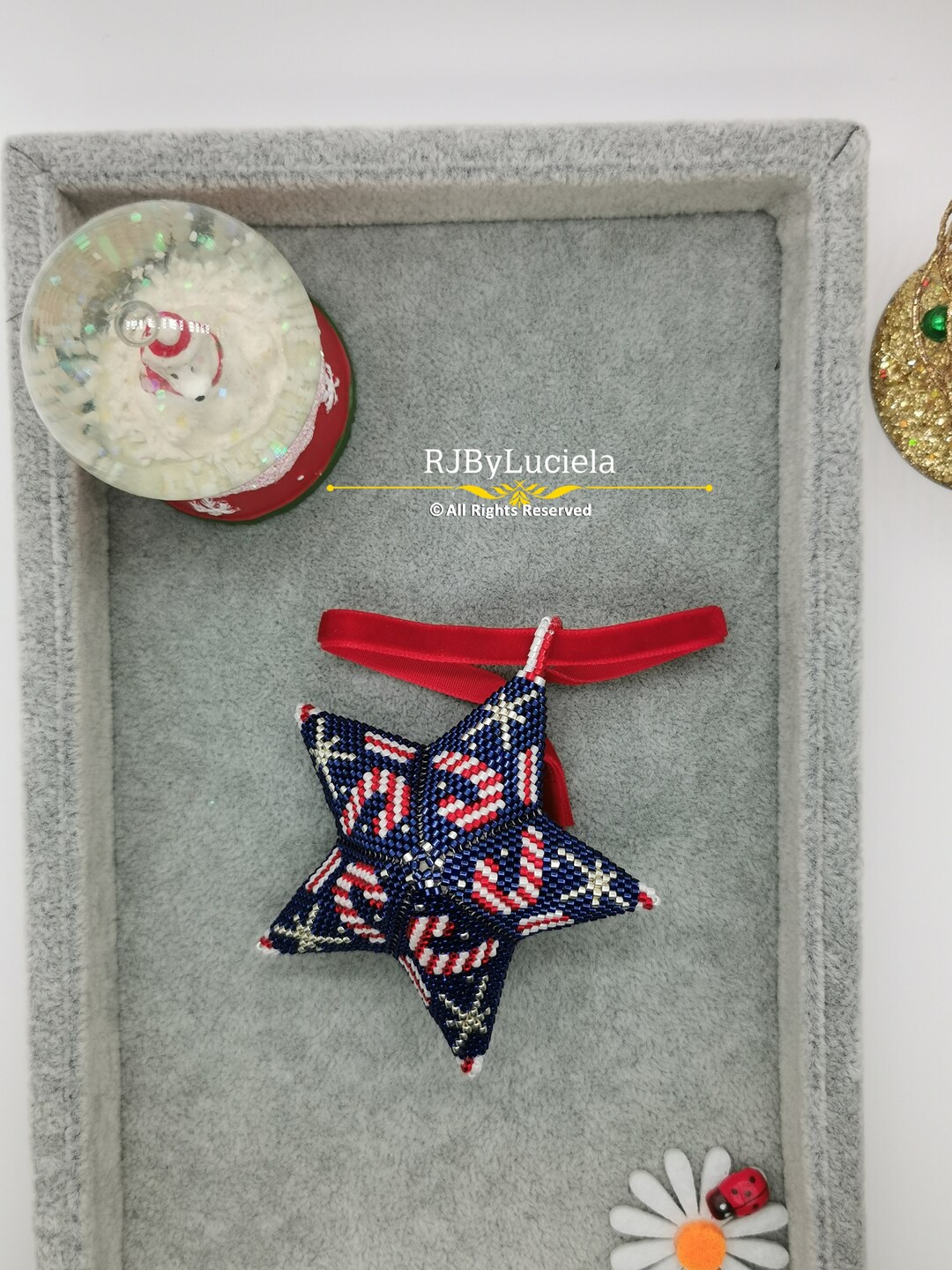 Sweet Candy Cane Star Tutorial- English | Peyote Star | 3d Peyote Star ...