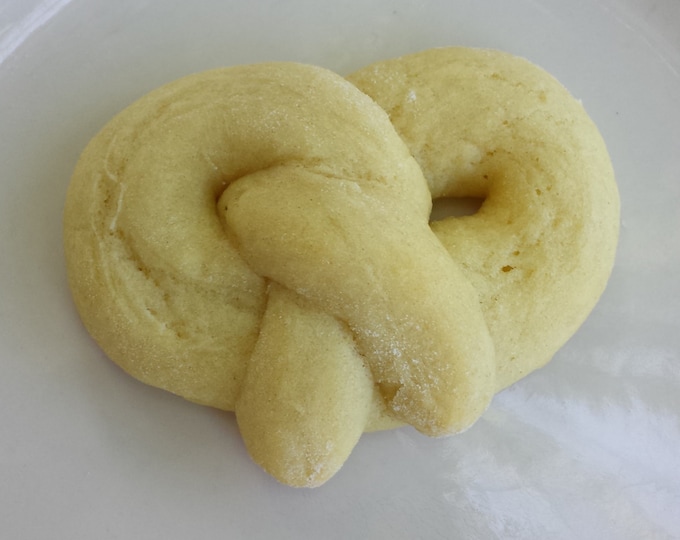 KRINGLA Authentic Homemade Norwegian Pastries, Made to Order - Etsy