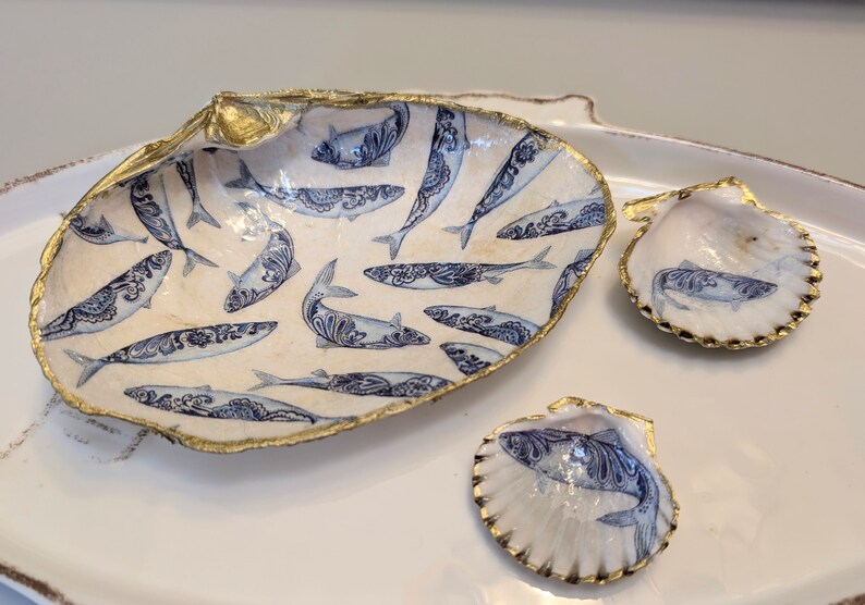 Decoupage Clam Shell Trinket Dish, Blue and White, Fish Theme, Nautical ...