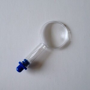 Magnifying Glass With Needle Threader Crafts Sewing Needlework ...