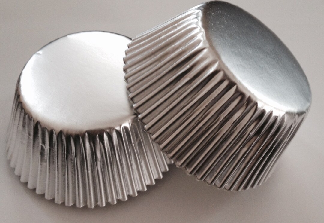 Silver Aluminum Foil Liners 50 Count Wedding Party Cupcake Liners Liner ...