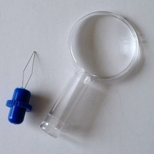 Magnifying Glass With Needle Threader Crafts Sewing Needlework ...