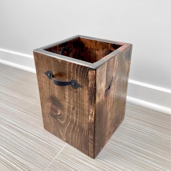 Rustic Trash Can With Lid - Etsy
