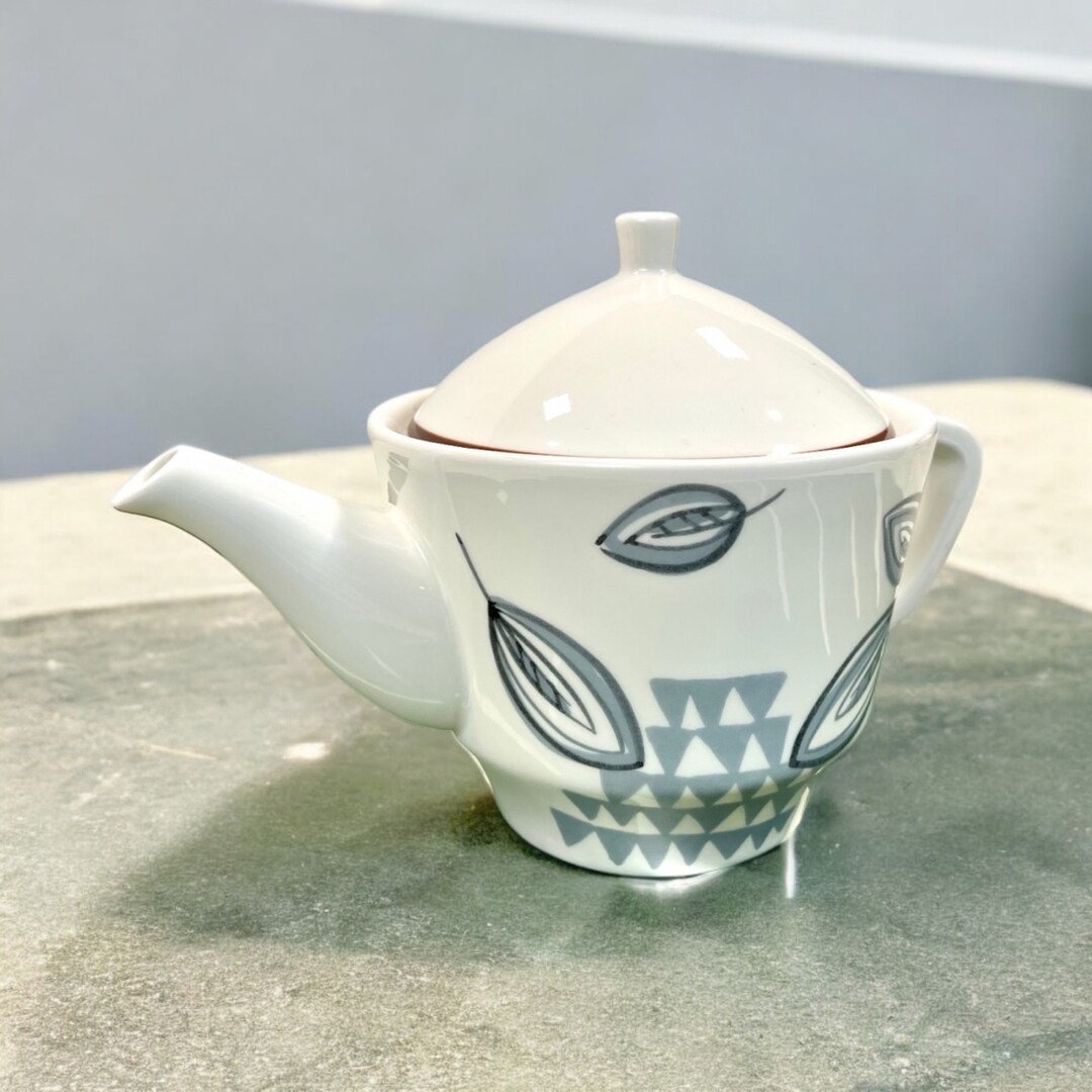 White Hallmark Teapot With Blue Leaves Tea Serving Collectible Whote ...