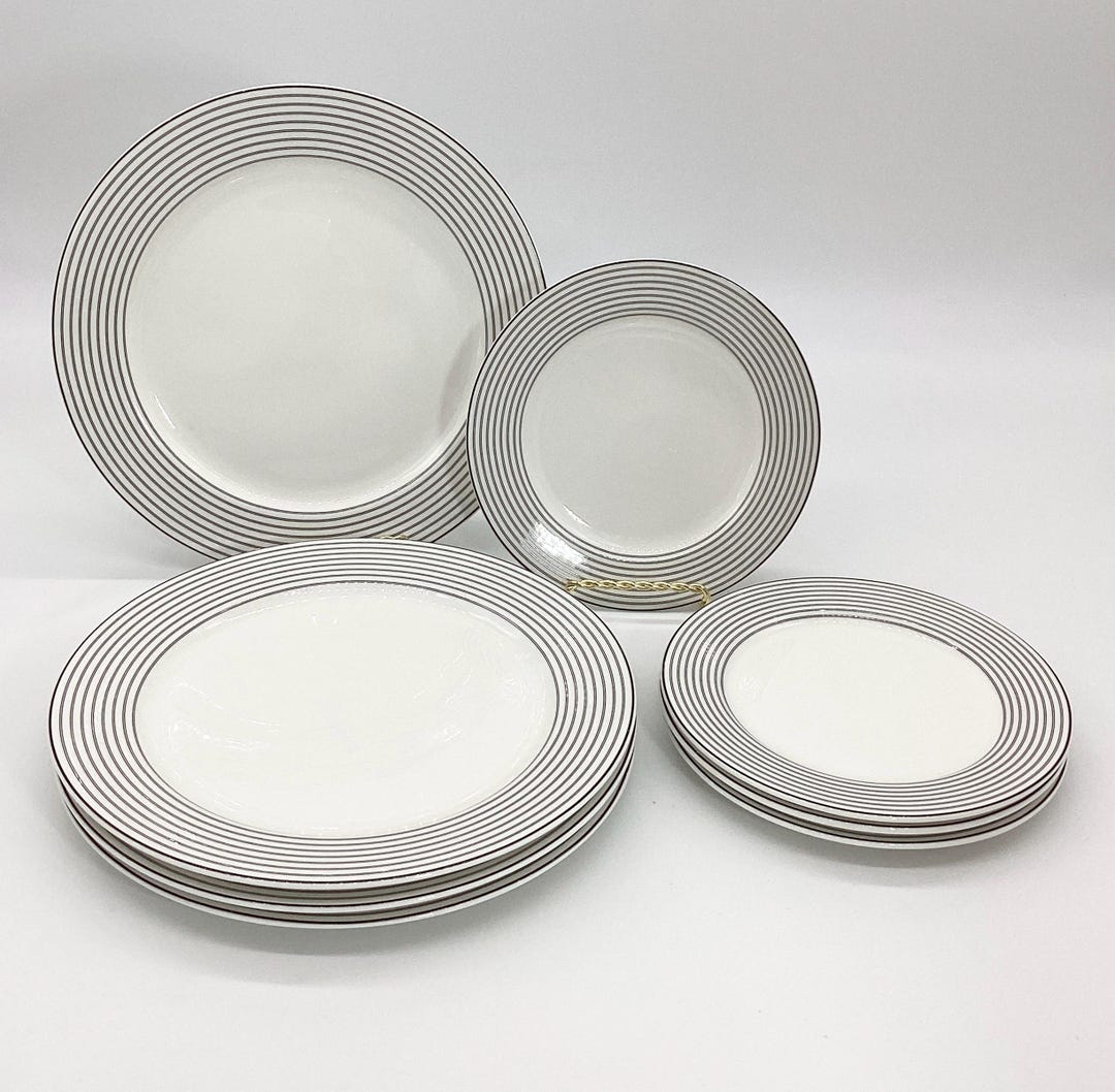 Mikasa Ultima Dinner Plate Set Black & White Plates Set Black and White ...