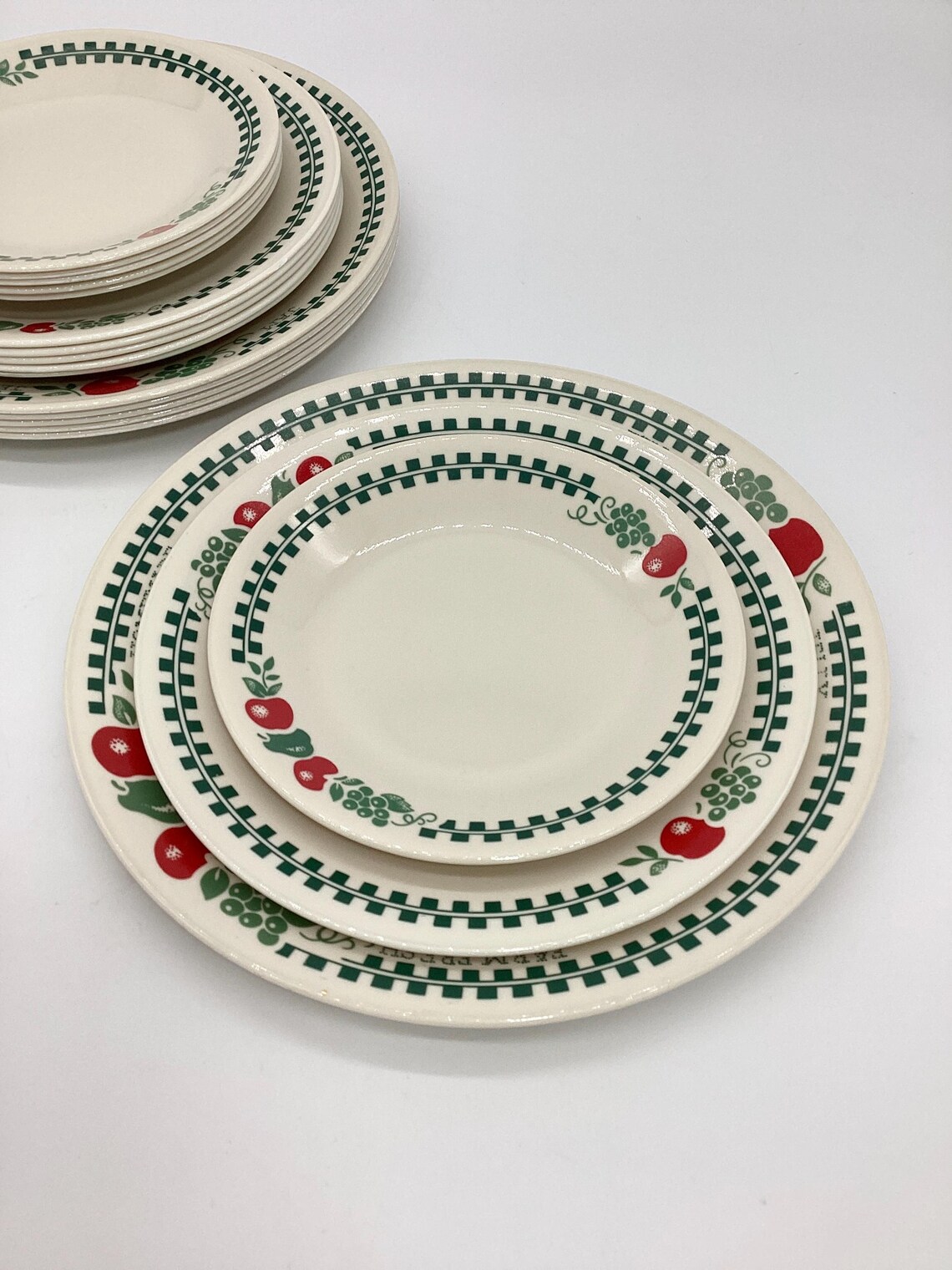 Vintage Corelle Farm Fresh Plate: Apple Checkered Rim Dinnerware (W.8 ...