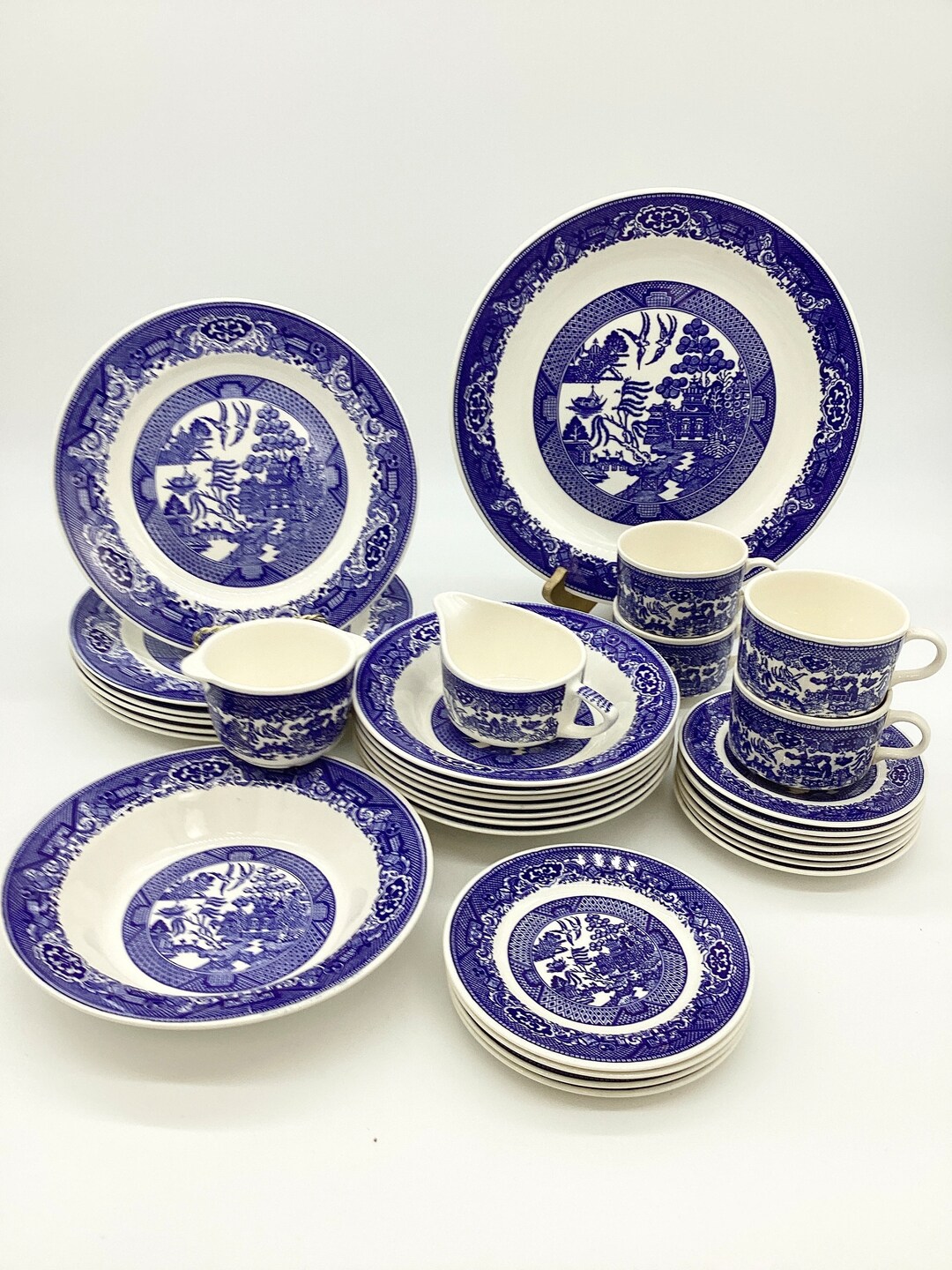 Royal Wessex White & Blue Dish Chinoisere Motif Willow Ware White Blue ...