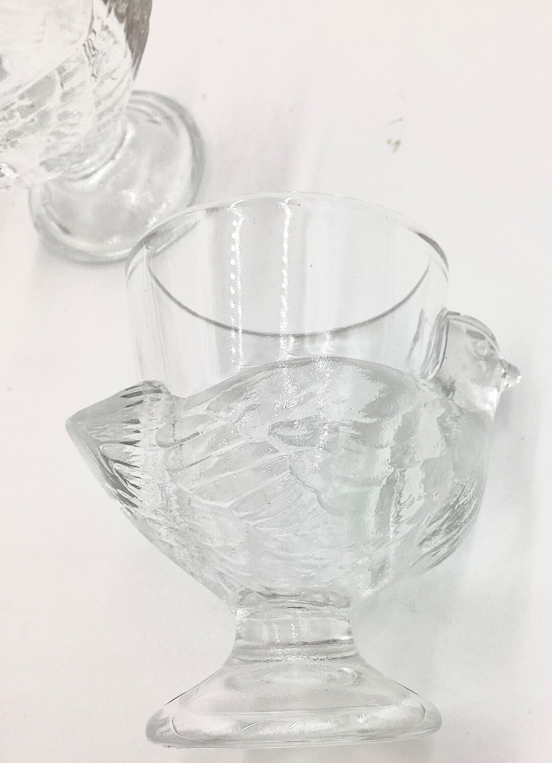 Pressed Clear Glass Pedestal Egg Cup Chicken Easter Table Décor Created ...