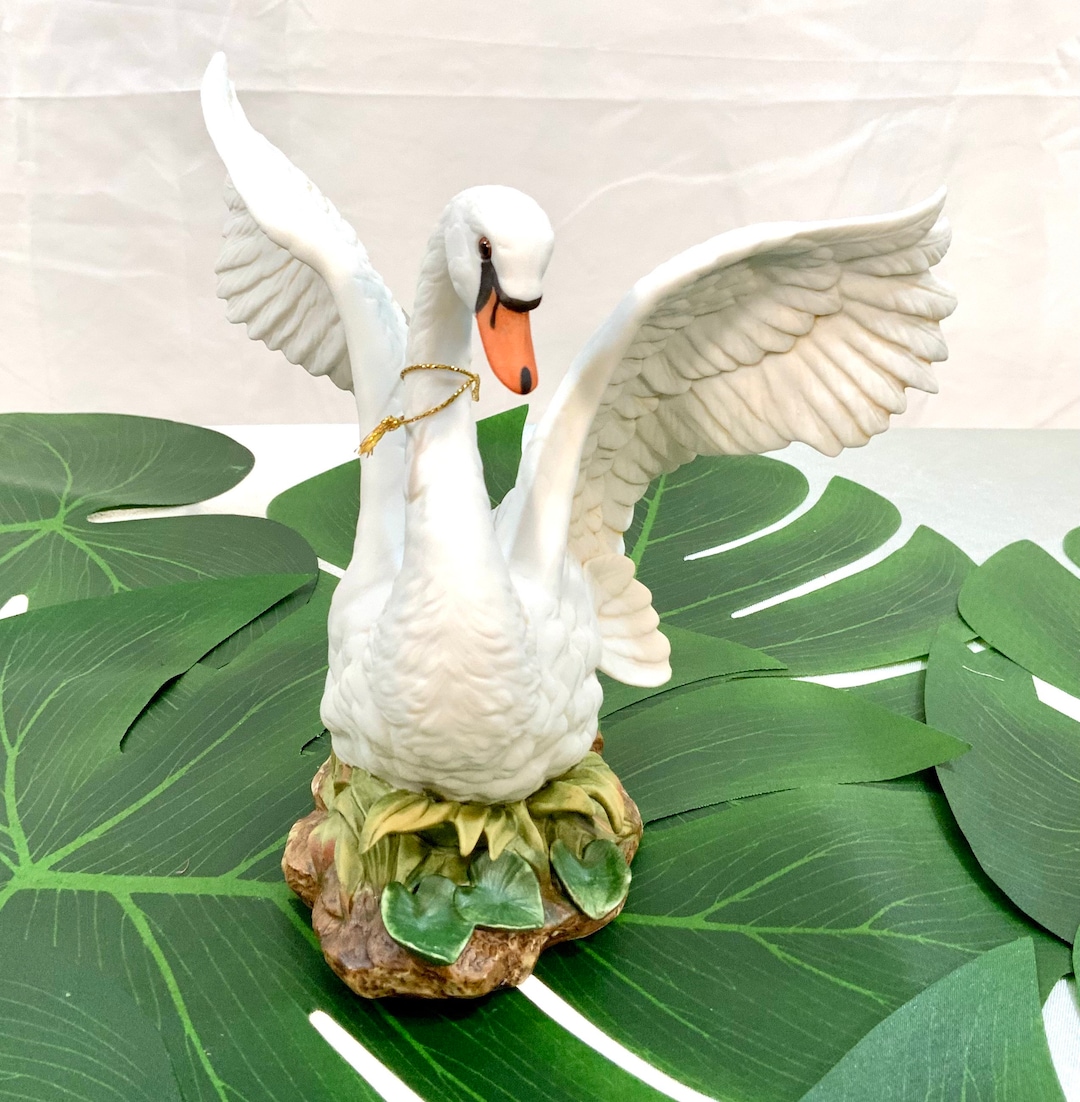 Made in Mexico Masterpiece Porcelain Swan by Homco 1987 W - Etsy