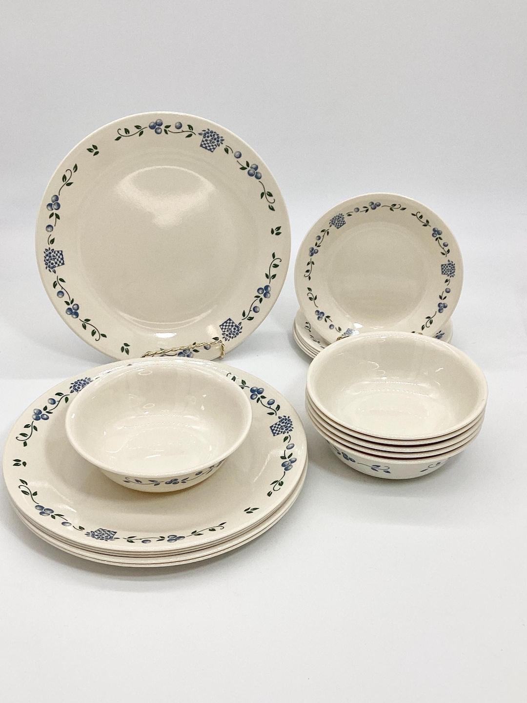 Corelle Blueberry Bouquet Dinnerware Vintage Dish Family Dinner Dish ...