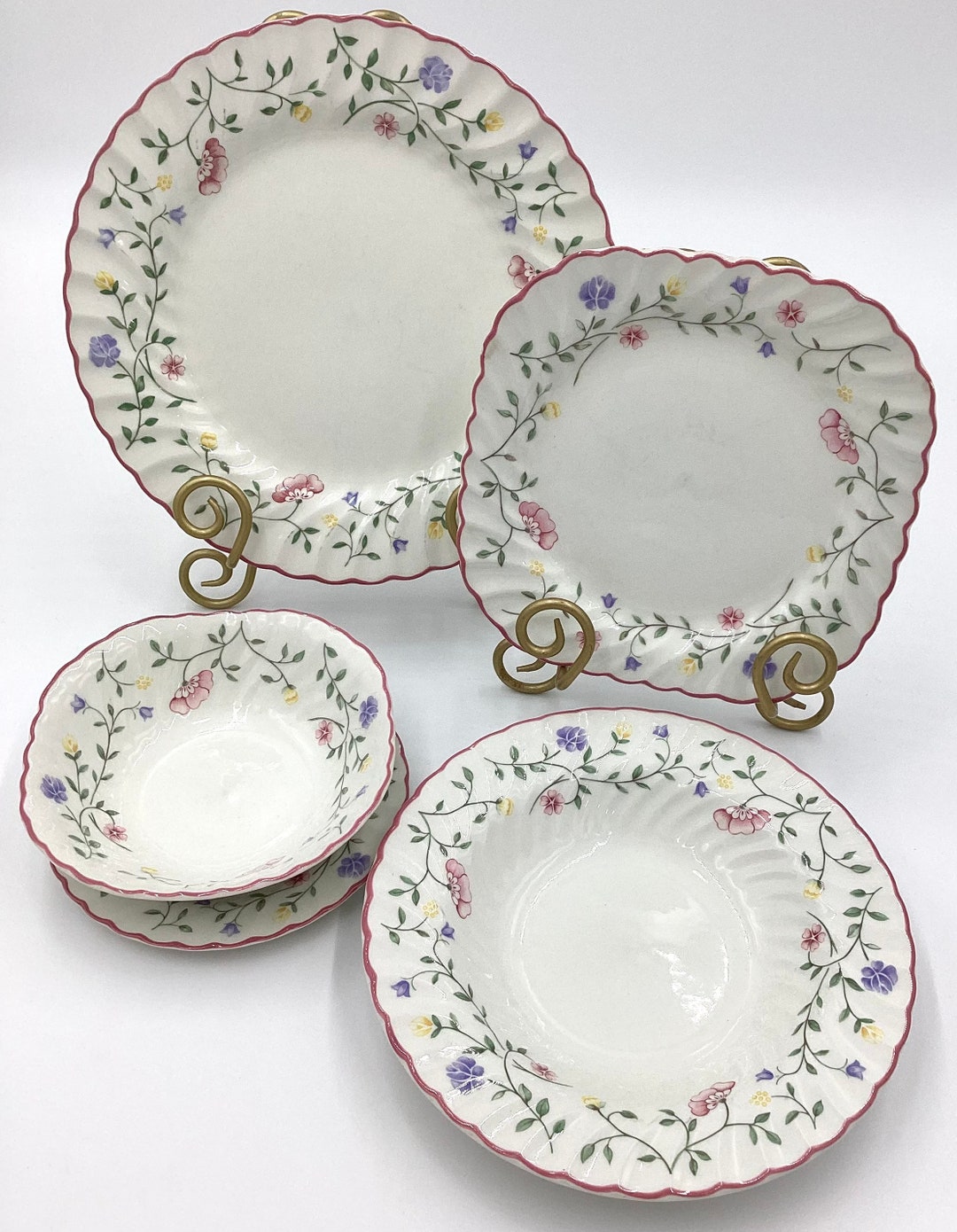 Summer Chintz Johnson Brothers Plate: Scalloped Porcelain With Pink ...