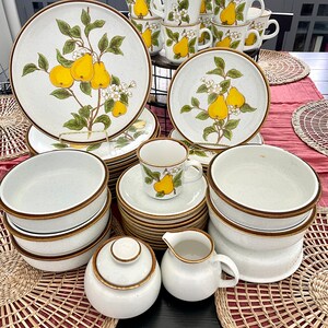 Dinnerware Set Bountiful by Mikasa Table Setting Plates Bowls Cup ...