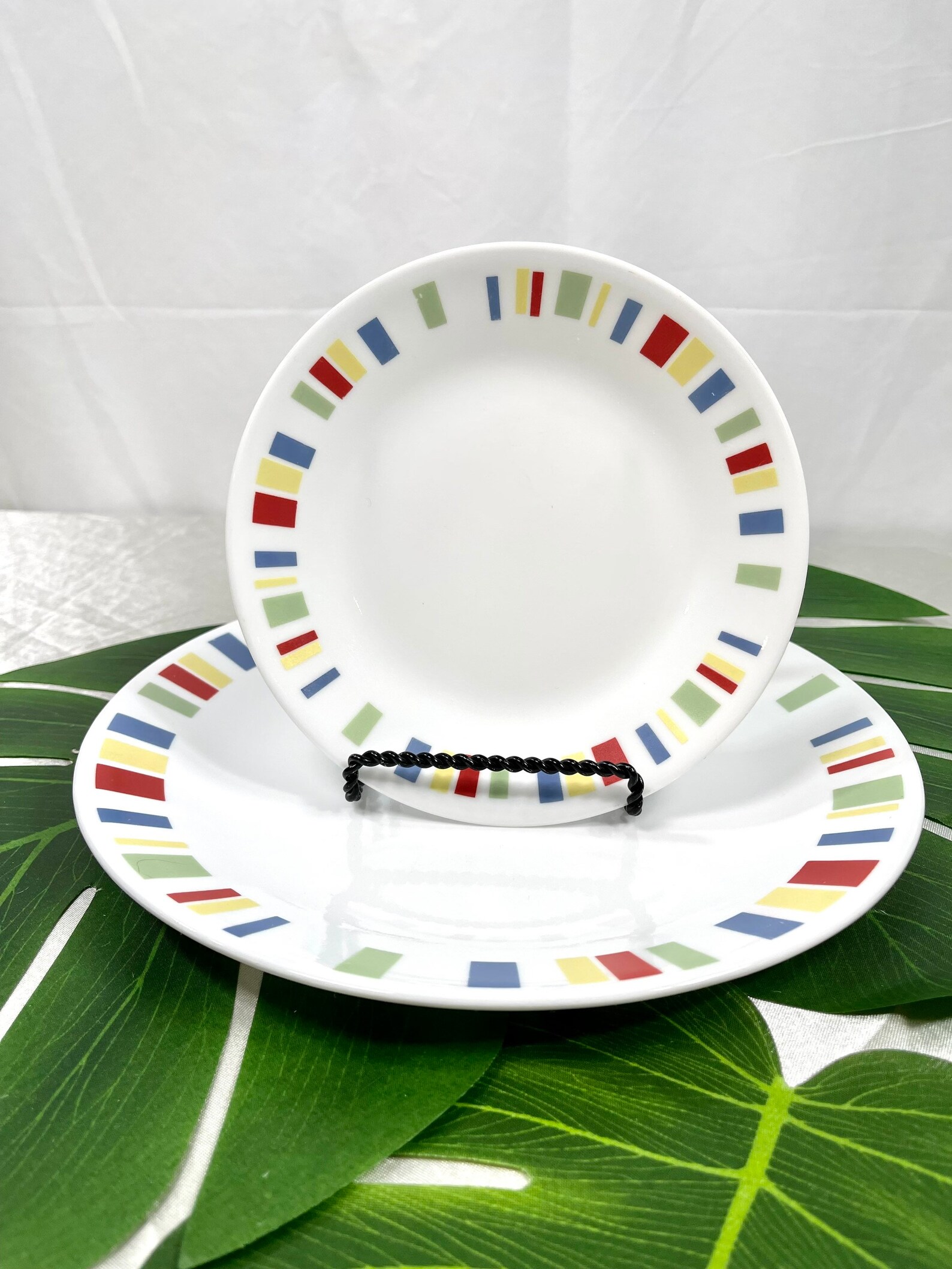 Vintage Corelle Memphis Plate Set, Colorful Tableware (2 Piece) (G4-5 ...