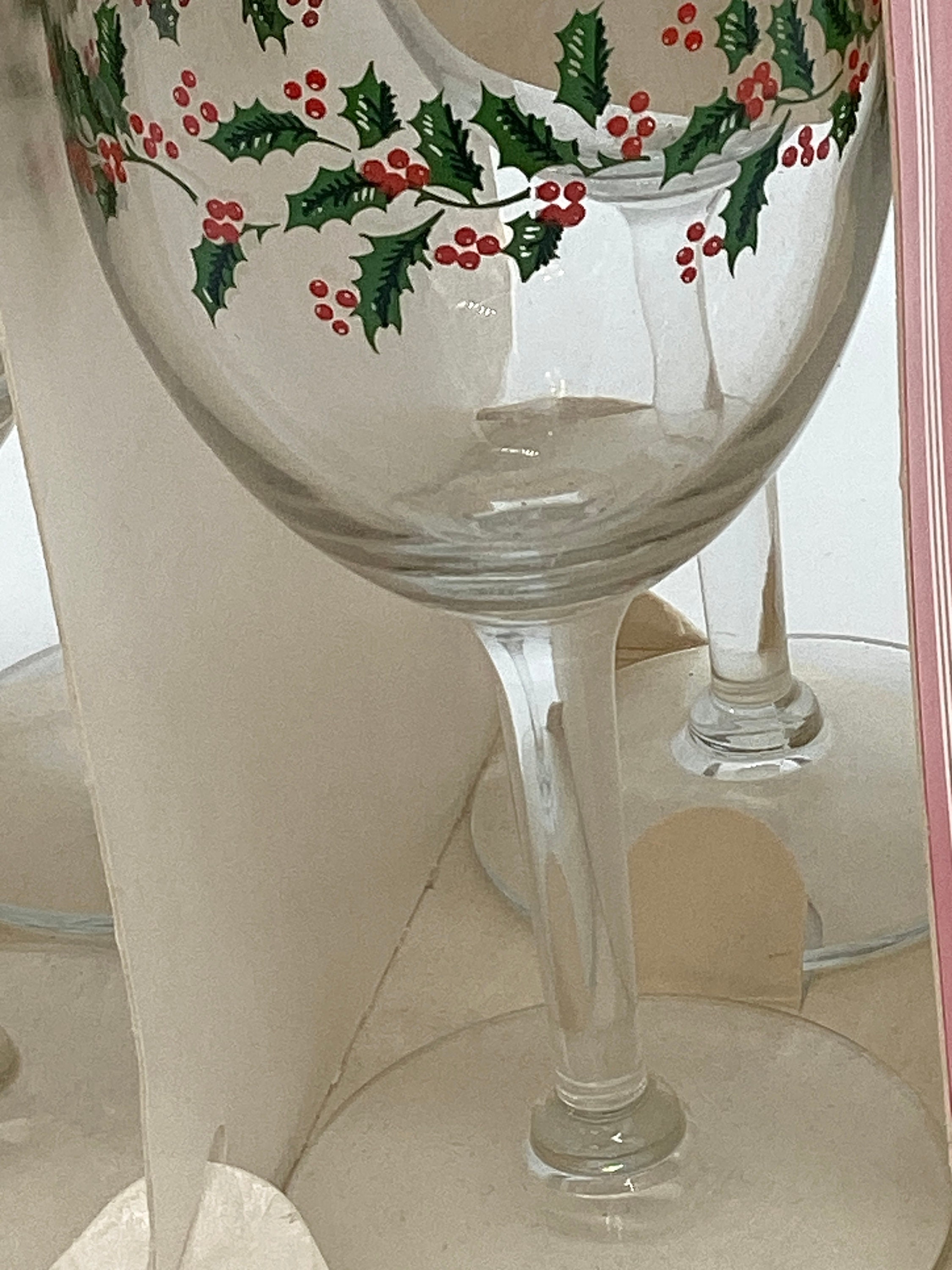 Libbey Christmas Goblet Glasses, Set of 4, Holiday Holly Berry Design ...