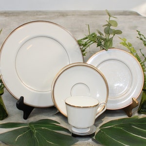 Mikasa Narumi Wheaton Bone China, Gold Accent 5-piece Place Setting (A ...