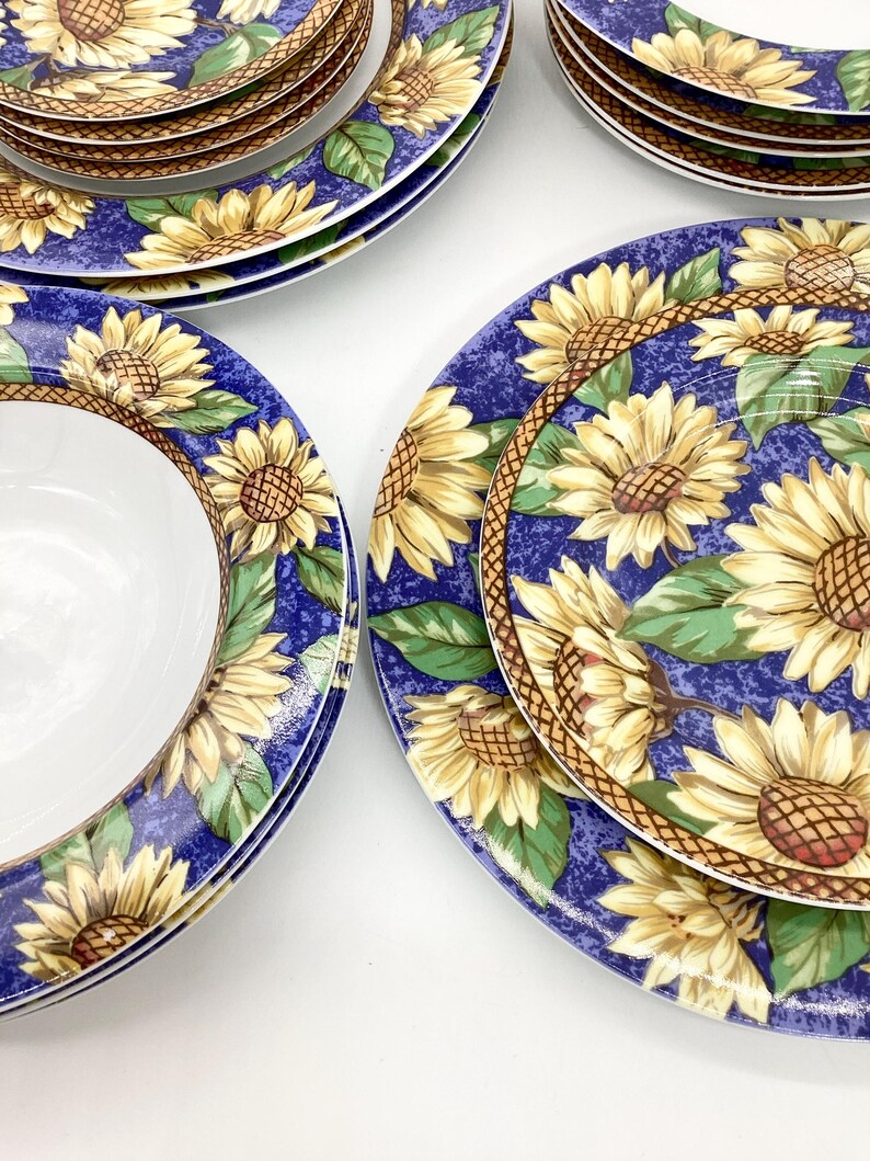 Sunflower Dinnerware Set by Hannah Green, Retro Floral Plates, Set for ...
